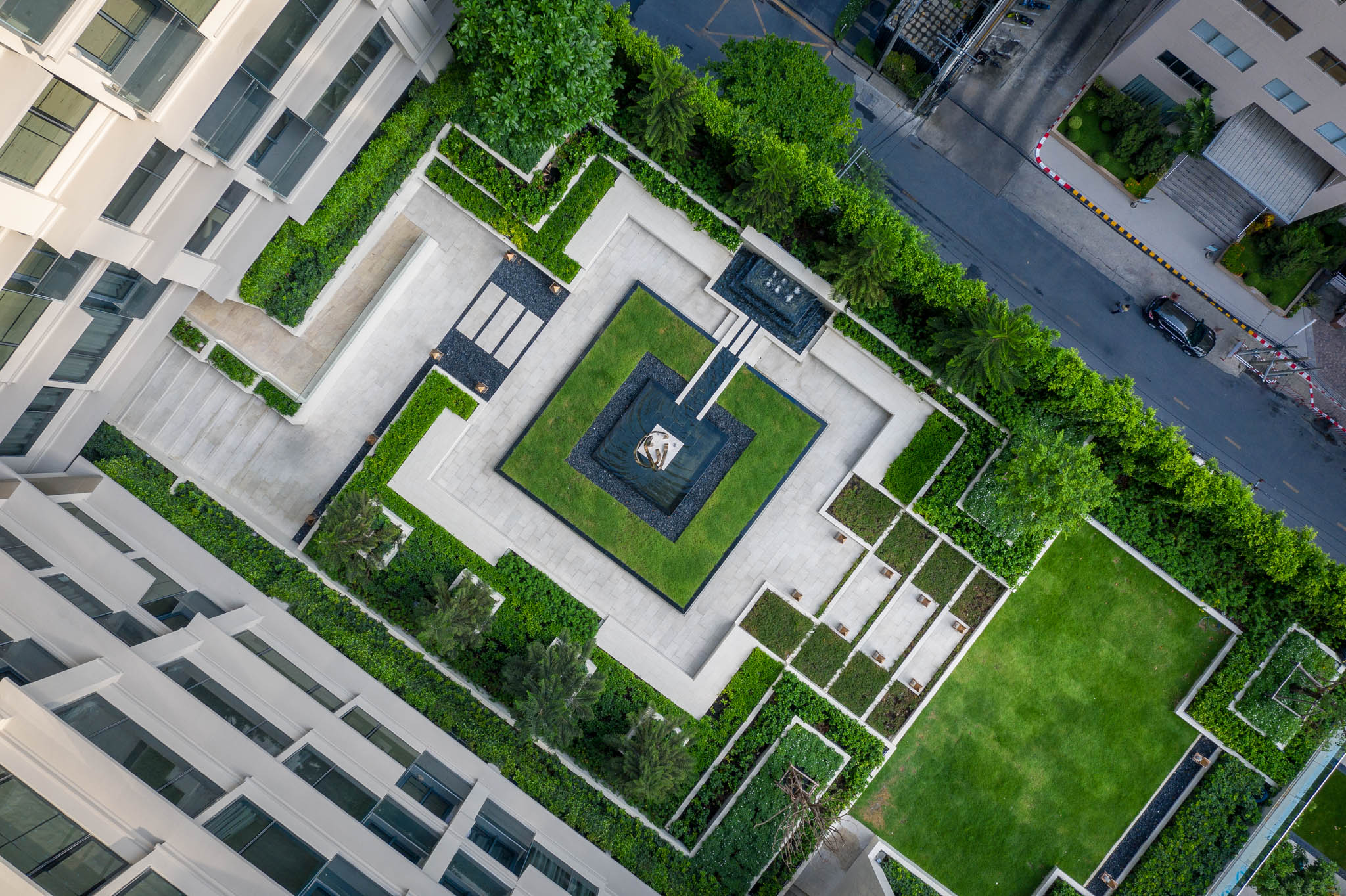 THE ESSE at SINGHA COMPLEX | Gyproc Thailand